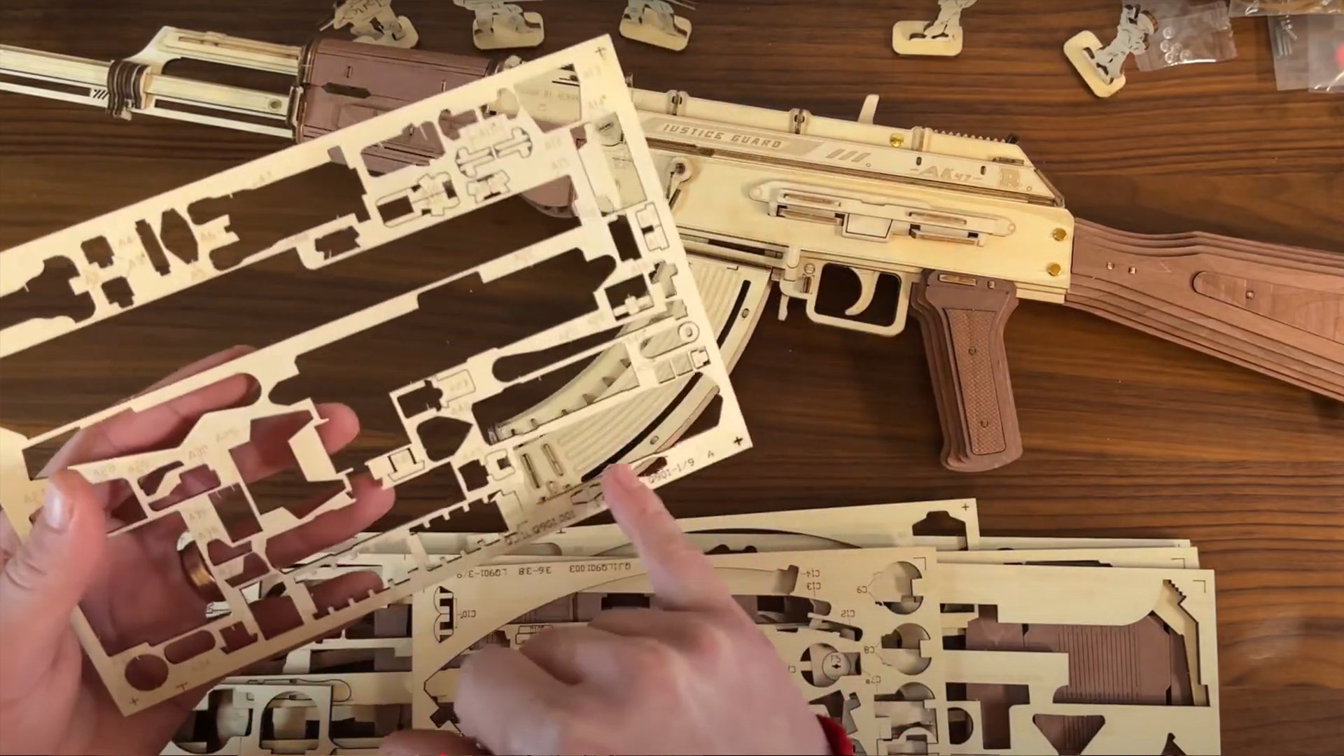 ROKR AK-47 Assault Rifle Toy Gun 3D Wooden Puzzle Review | Robotime