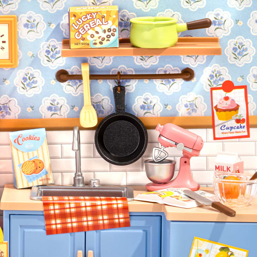 Rolife Homely Baking Kitchen DIY Miniature House DWS08B | Robotime
